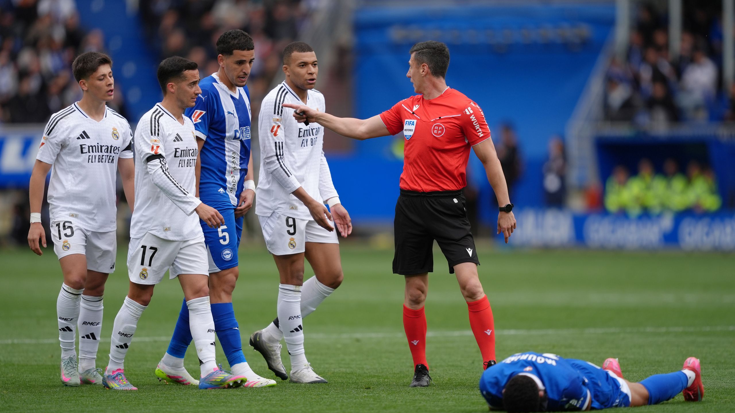 Mbappe Red Card: Will He Miss El Clasico Final?